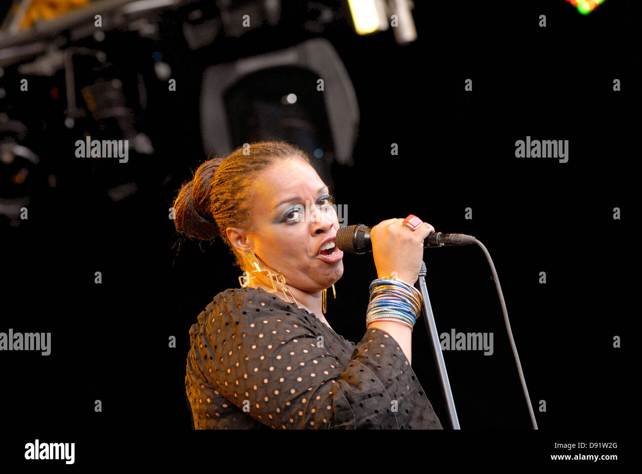 Simone reeves hi-res stock photography and images - Alamy