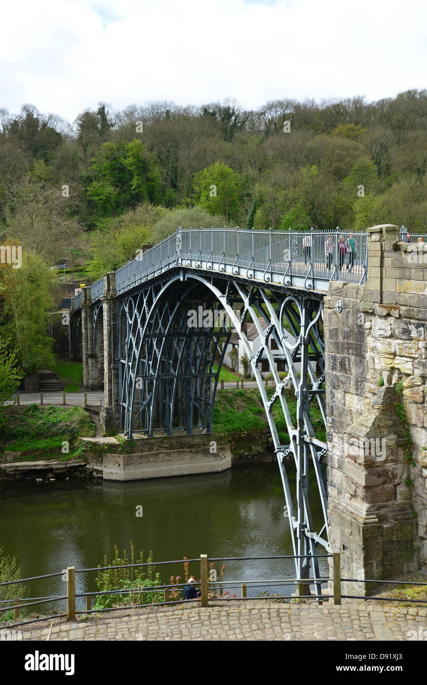 The Iron Bridge over River Severn, Ironbridge, Ironbridge Gorge ...