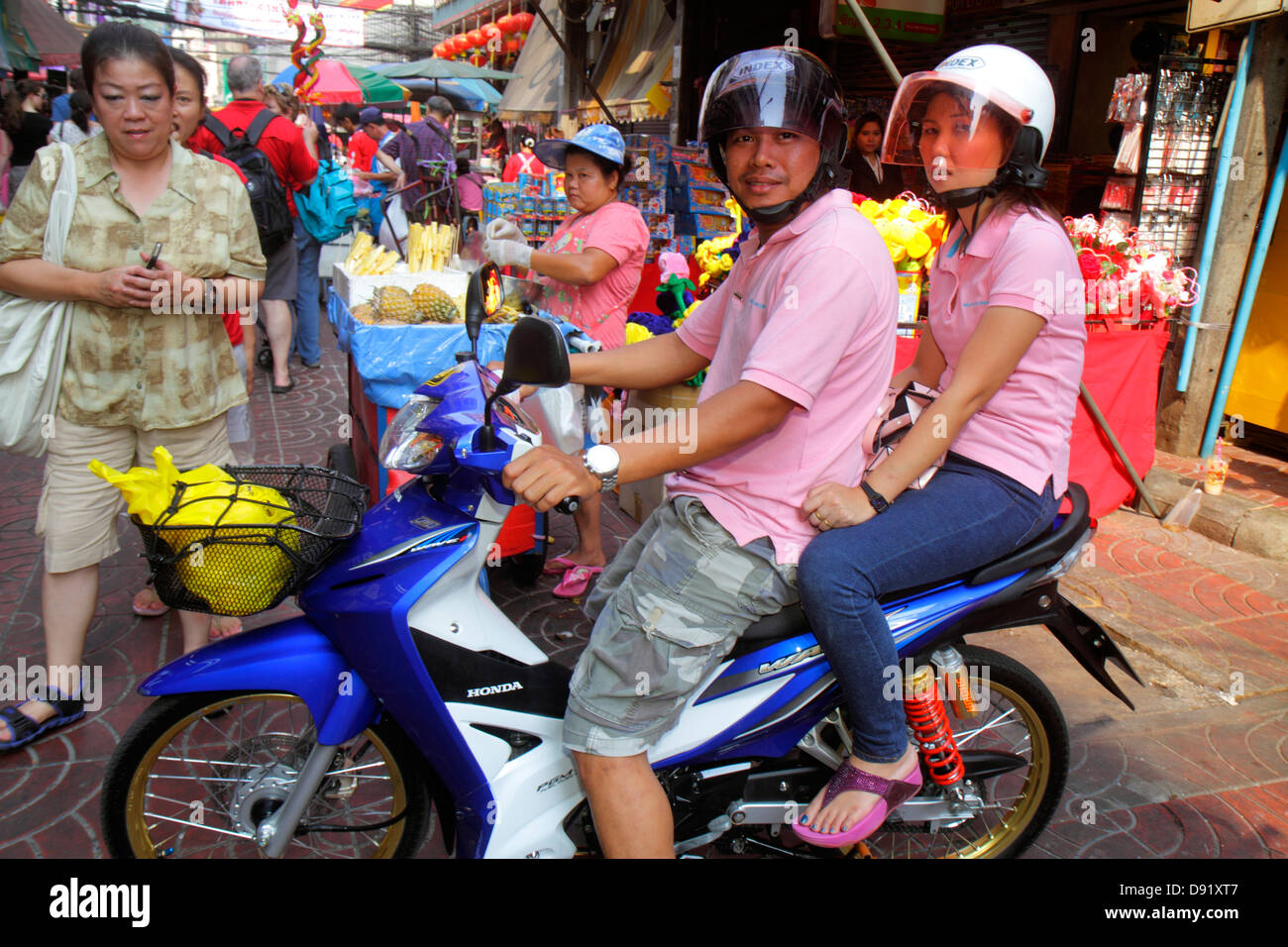 Bangkok Thailand,Thai,Samphanthawong,Chinatown,Mangkon,shopping shopper shoppers shop shops ...