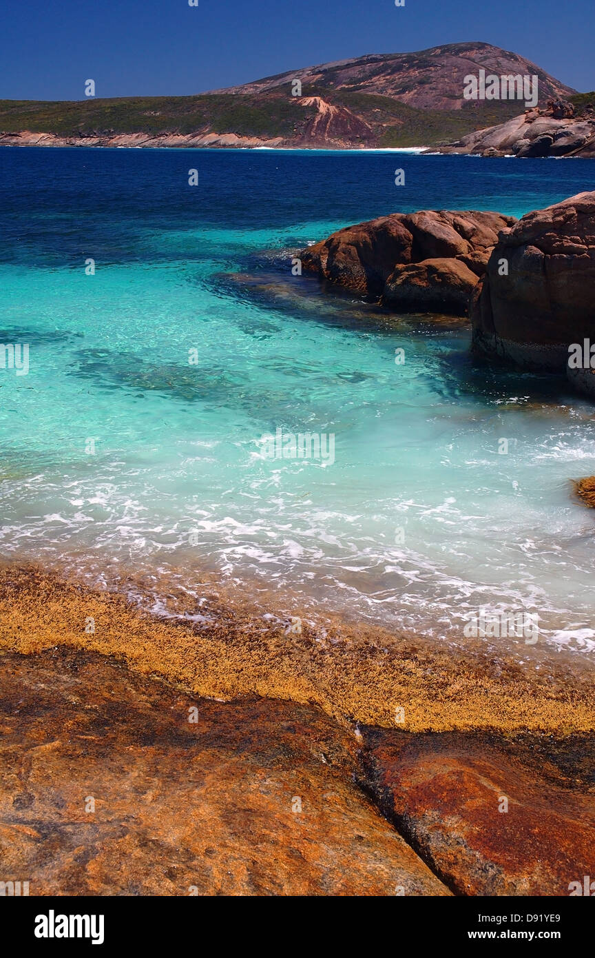 Stunning colours along the Coastal Track to Hellfire Bay, Cape Le Grand ...