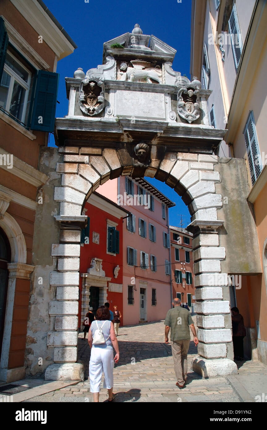 Looking through the Balbi Arch (1679) towards the old town of Rovinj ...