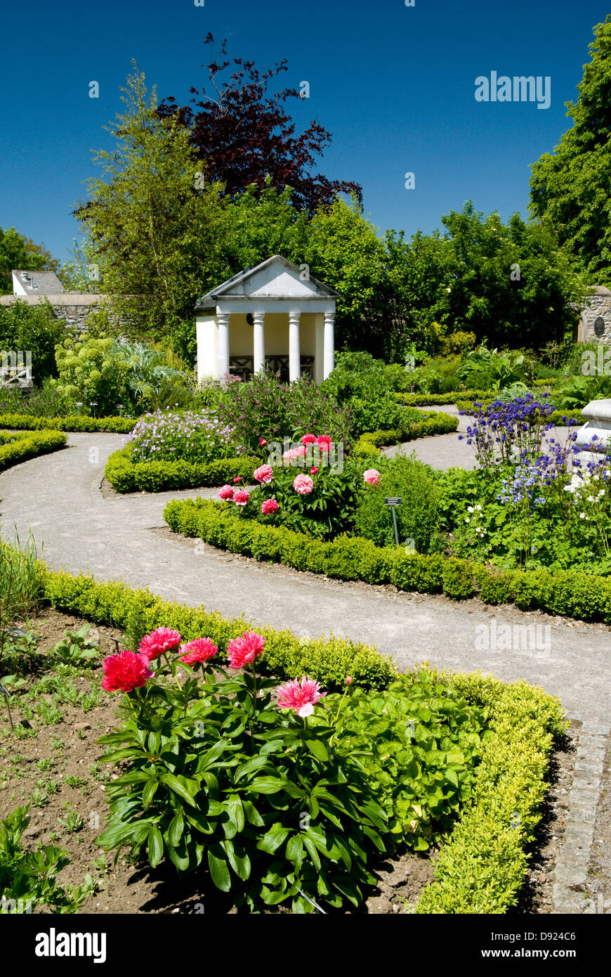 Cowbridge hi-res stock photography and images - Alamy