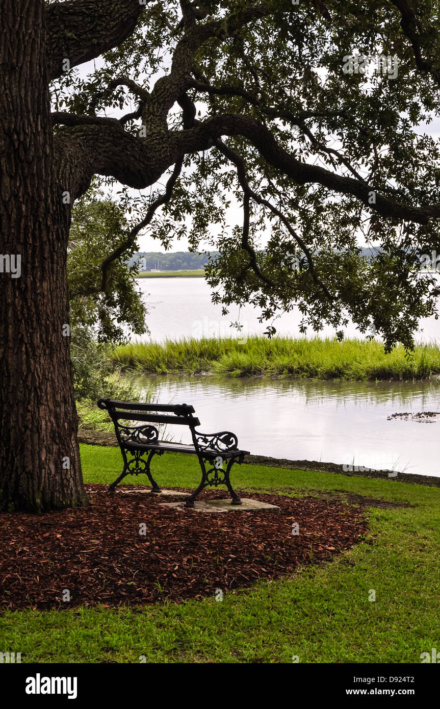Bench under water hi-res stock photography and images - Alamy