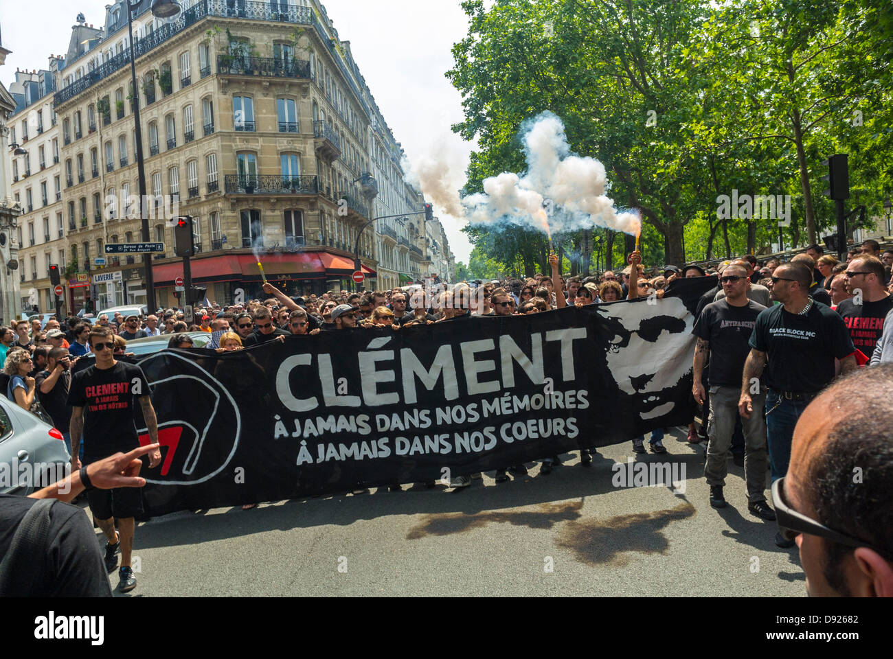 French leftist movement hi-res stock photography and images - Alamy