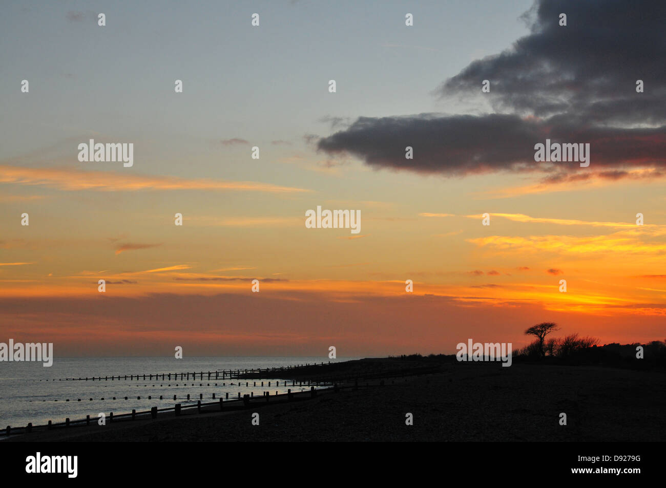 Climping hi-res stock photography and images - Alamy