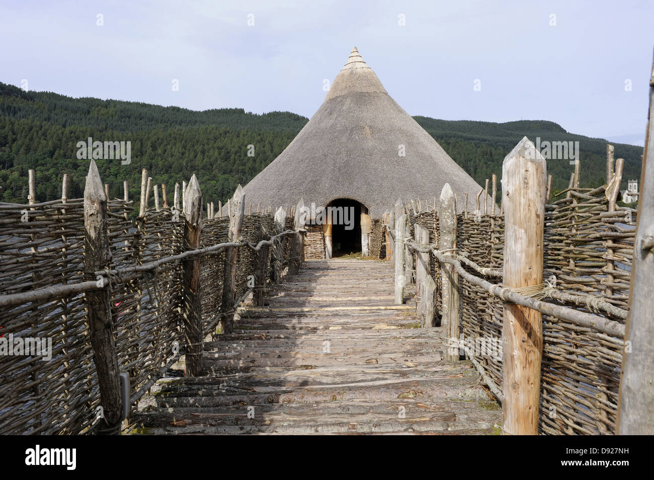 Bronze age huts hi-res stock photography and images - Alamy