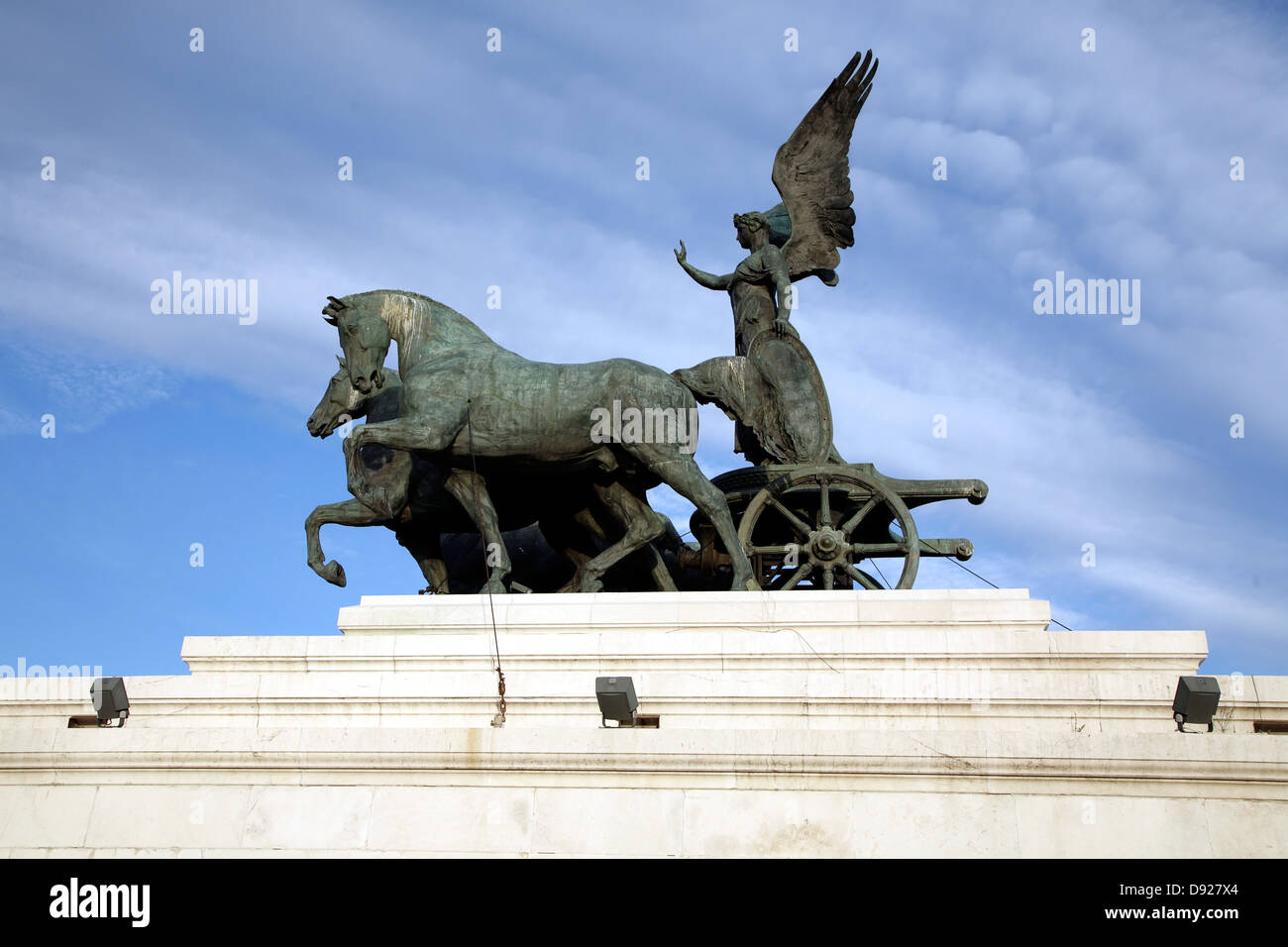 Horse drawn chariot Quadriga on top of Victor Emmanuel Monument in Rome ...