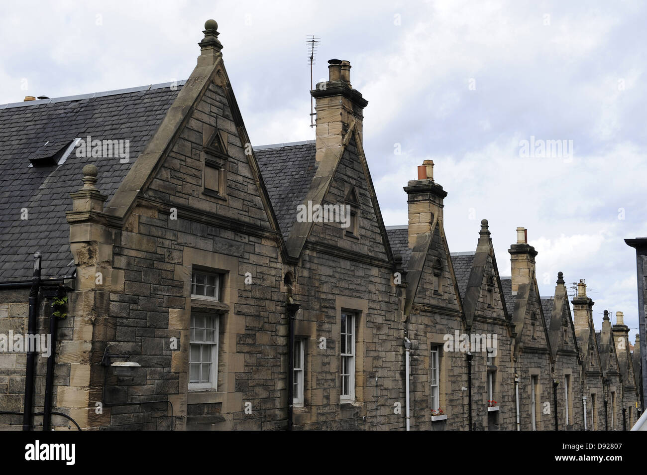 Edinburgh houses hi-res stock photography and images - Alamy