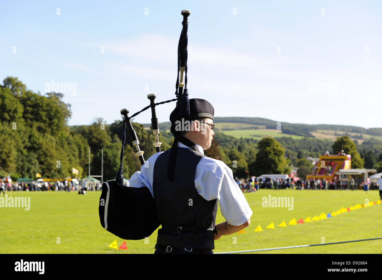 The great highland bagpipes hi-res stock photography and images - Alamy