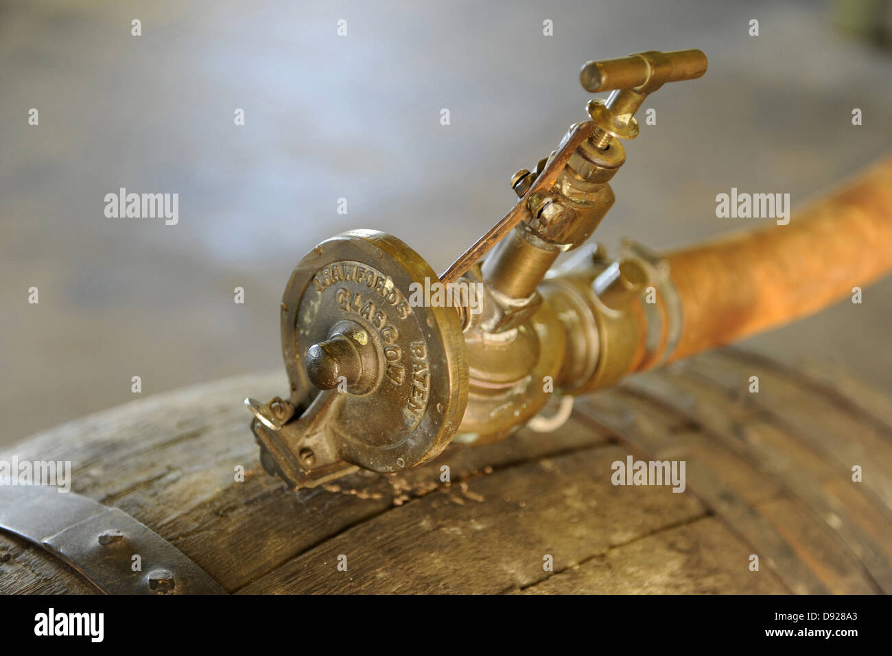 Filling whisky cask hi-res stock photography and images - Alamy