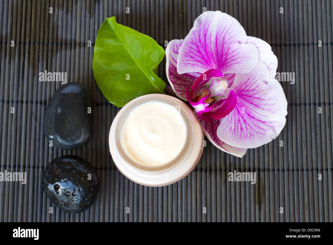orchid flower spa set Stock Photo - Alamy