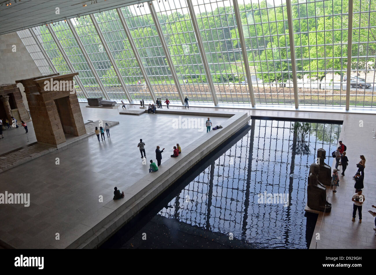 Interior pavilion in the Metropolitan Museum of New York, Manhattan ...