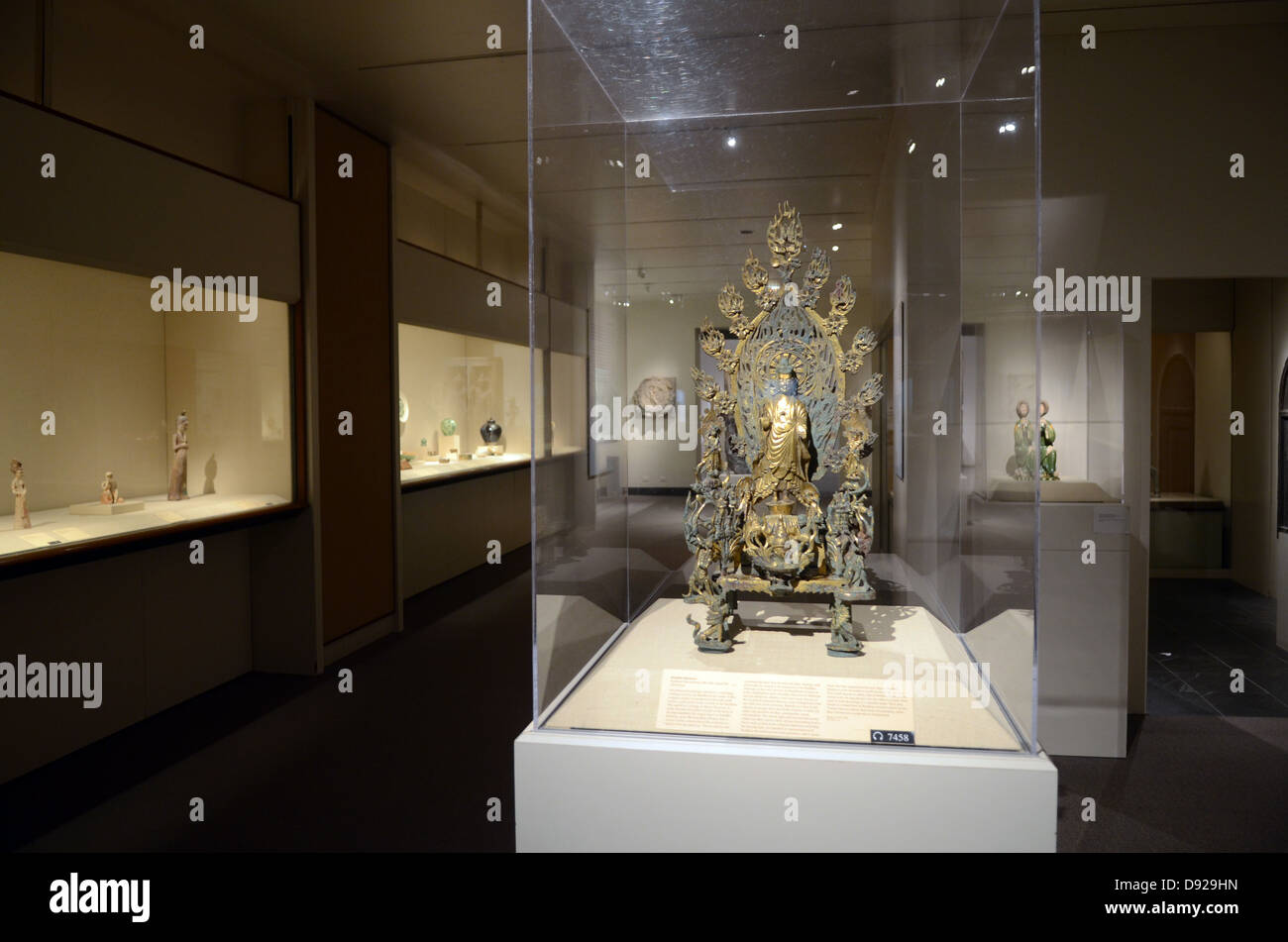Asian Wing in the Metropolitan Museum of New York, Manhattan, New York ...