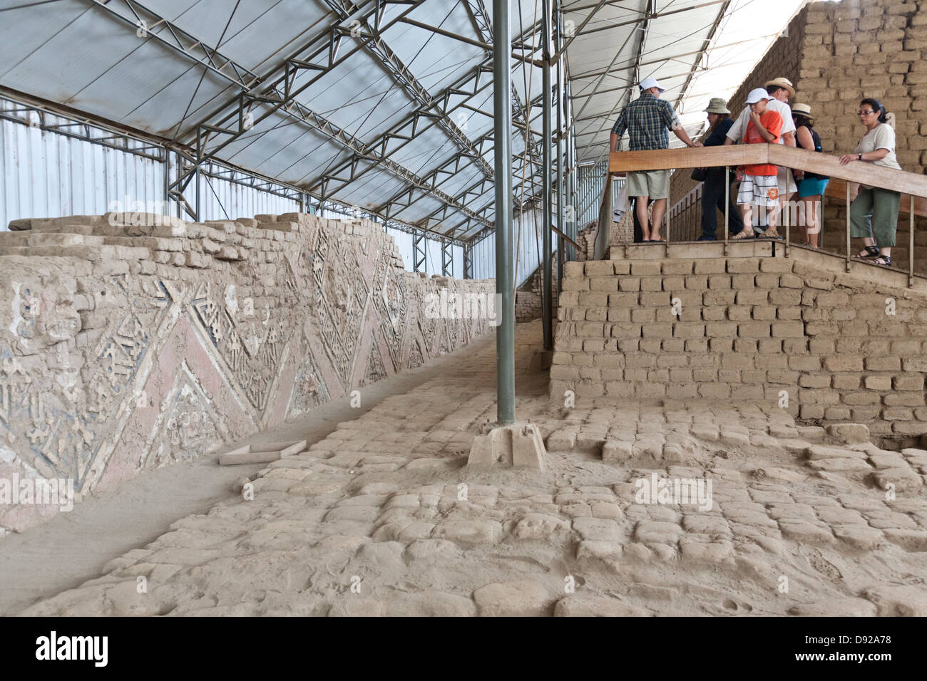 Huaca de la Luna, Trujillo, Peru Stock Photo - Alamy