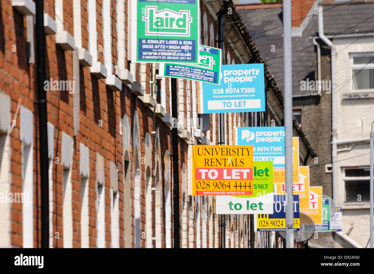 Estate agent signs hi-res stock photography and images - Alamy