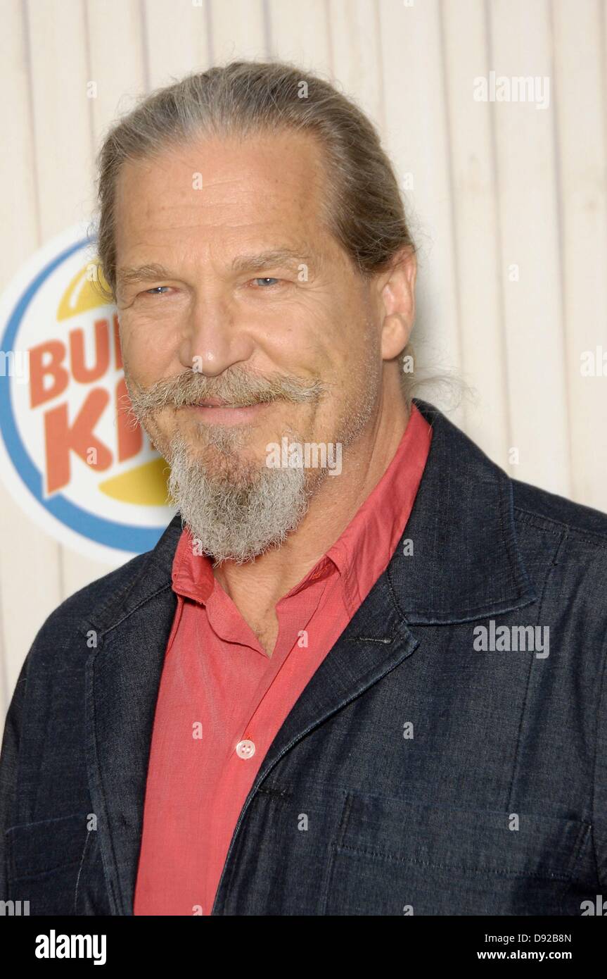 Jeff Bridges at arrivals for SPIKE TV's Guys Choice 2013, Sony Pictures ...