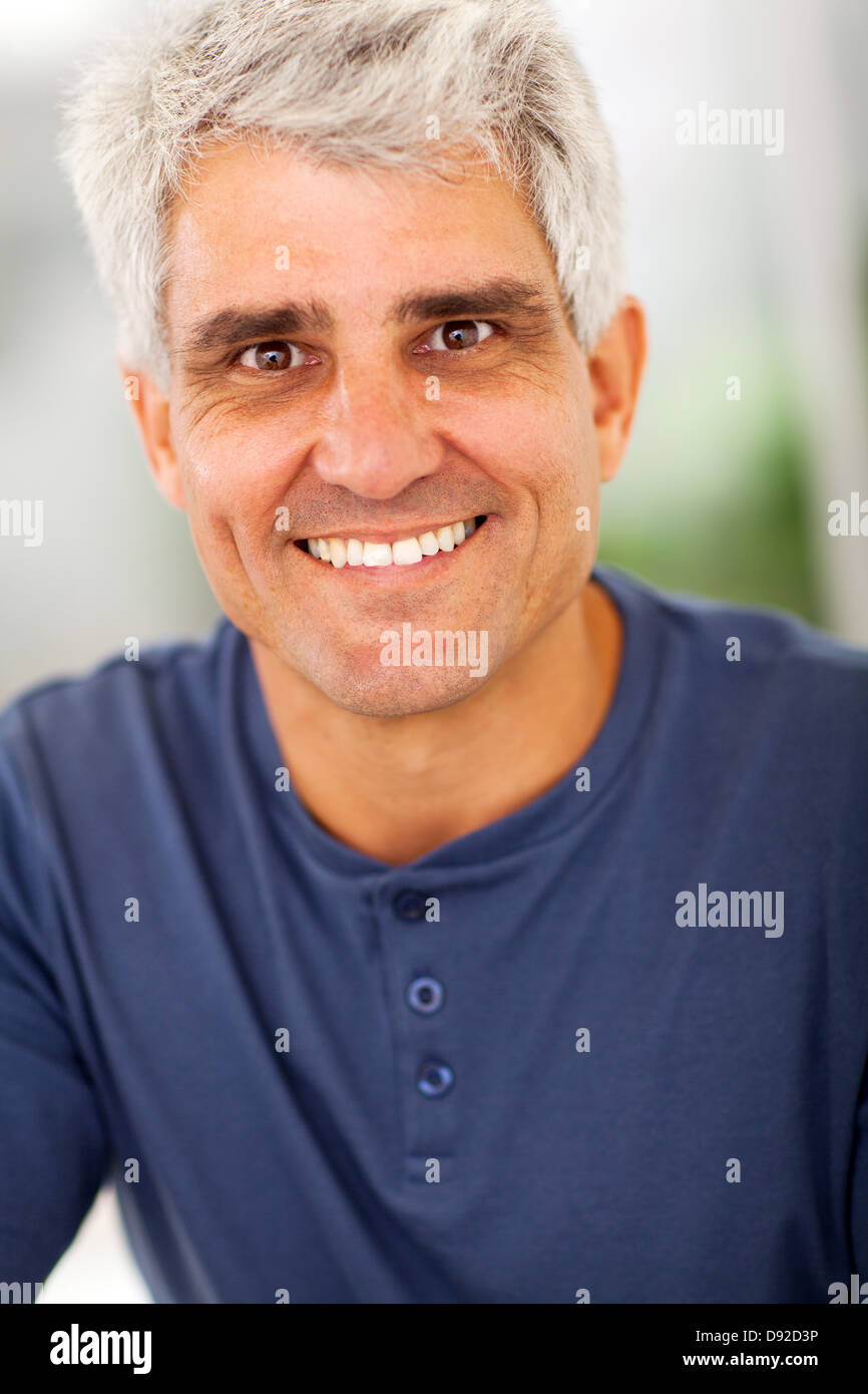 Handsome older man hi-res stock photography and images - Alamy