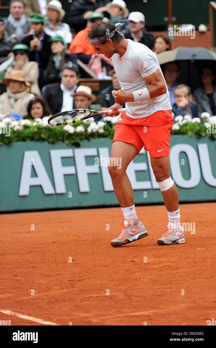 Paris, France. 9th June, 2013. Rafael Nadal of Spain in action during ...