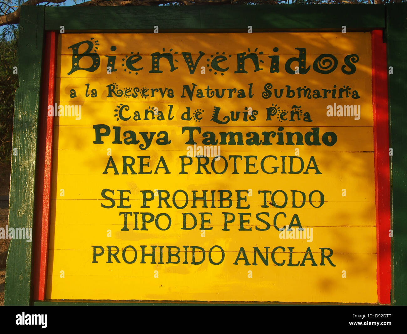 English spanish sign puerto rico hi-res stock photography and images ...