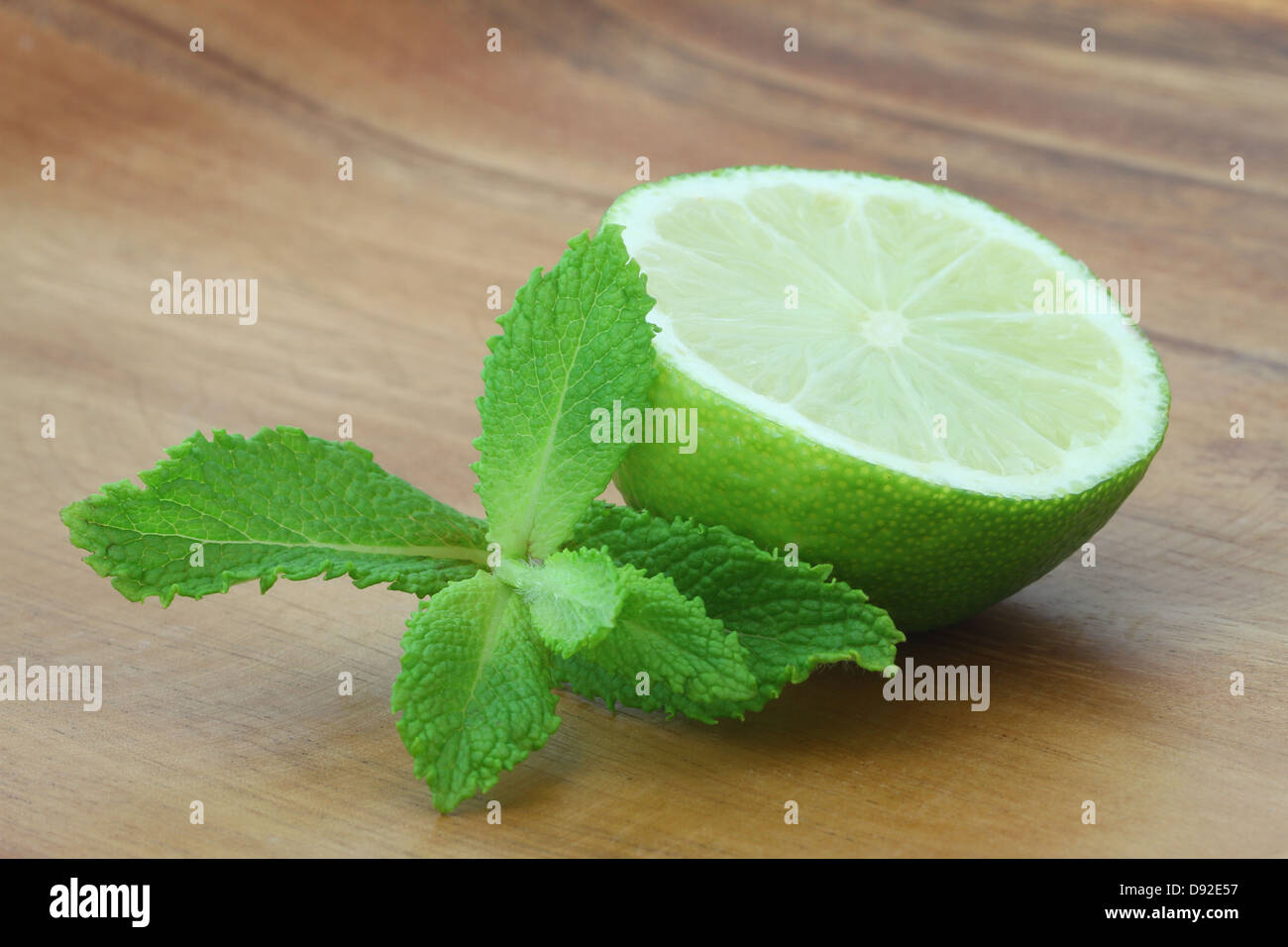 Lime fruit mint herb leaf hi-res stock photography and images - Alamy