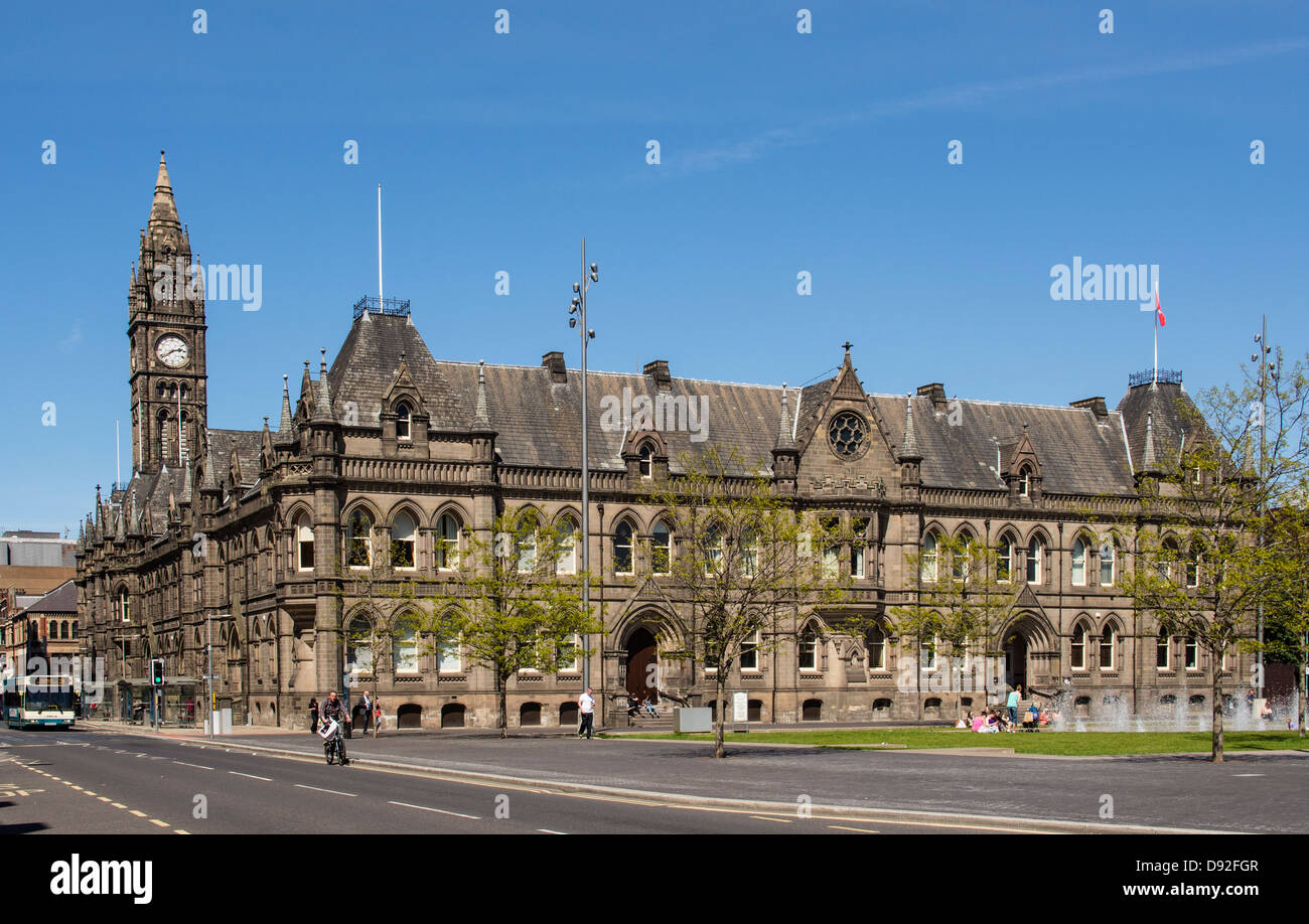 Middlesbrough Town Hall (1887) designed by George Gordon Hopkins and ...