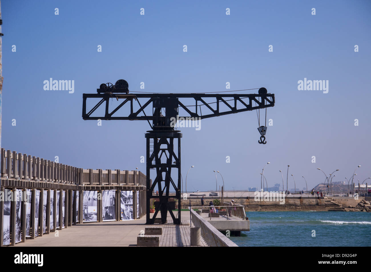 Crane in sea port Stock Photo - Alamy