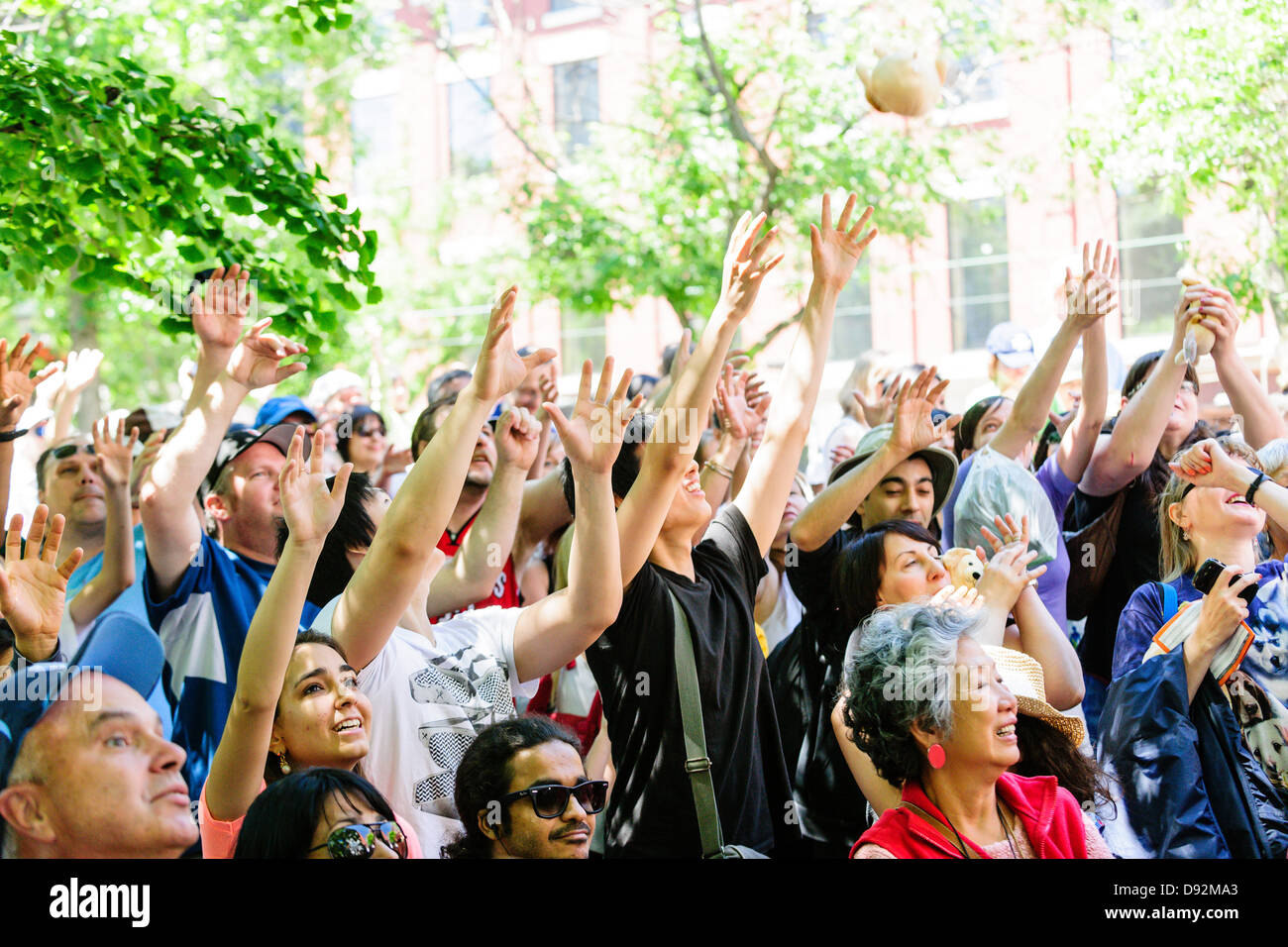 Group crowd many lots of people hi-res stock photography and images - Alamy