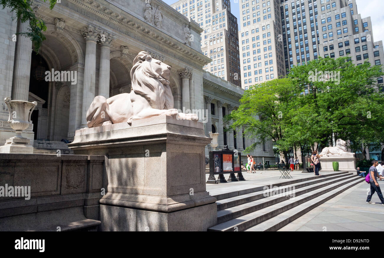 New york public library and lions hi-res stock photography and images ...