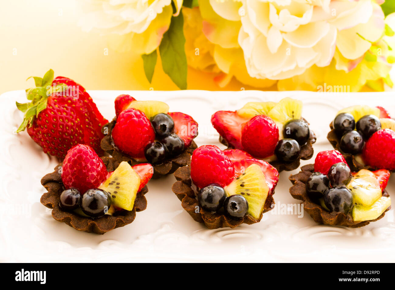 Assorted fruit tartlets hi-res stock photography and images - Alamy