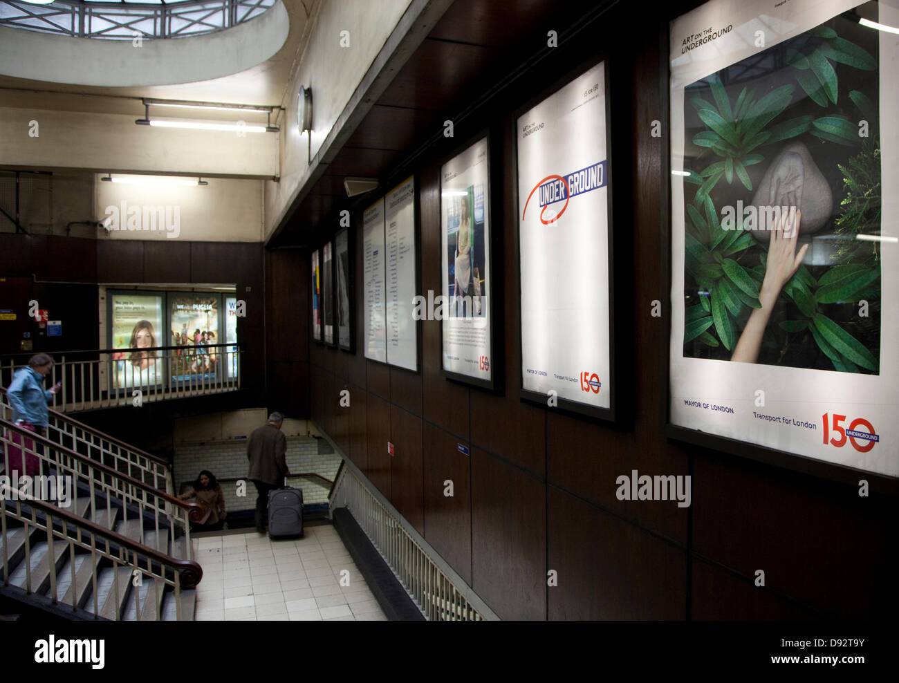 London underground art hi-res stock photography and images - Alamy