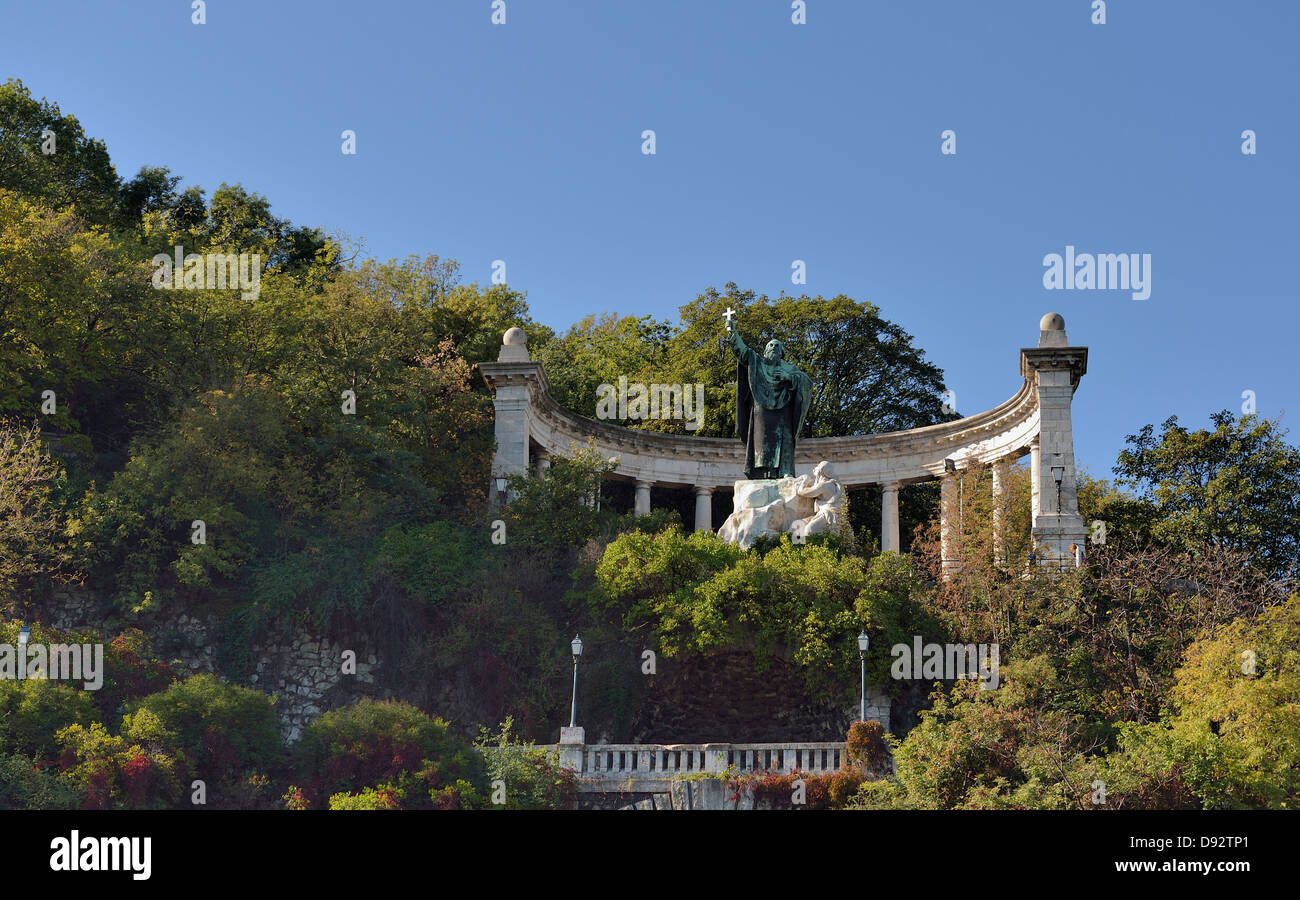 St gellert hungary hi-res stock photography and images - Alamy