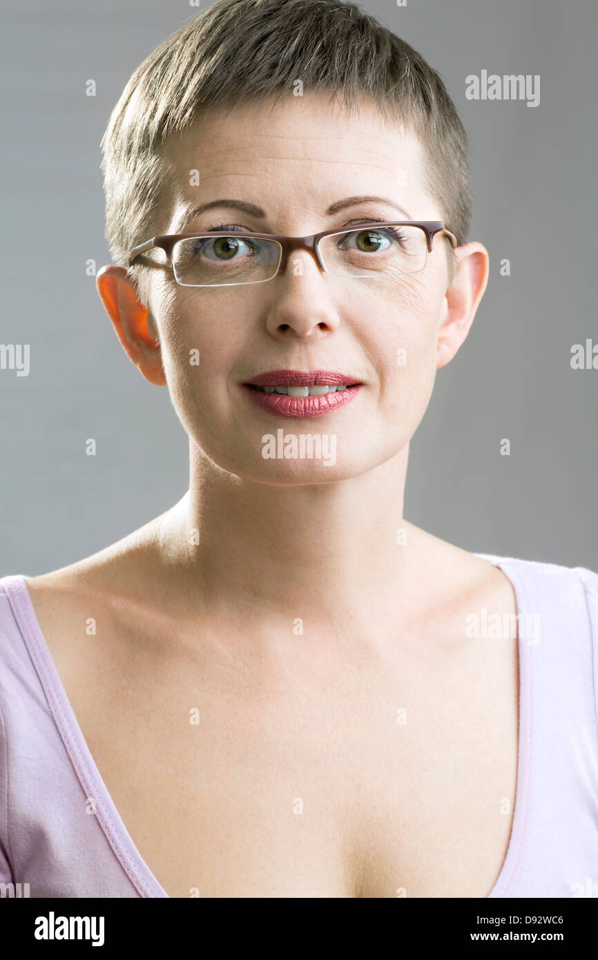 Close up portrait woman glasses hi-res stock photography and images - Alamy