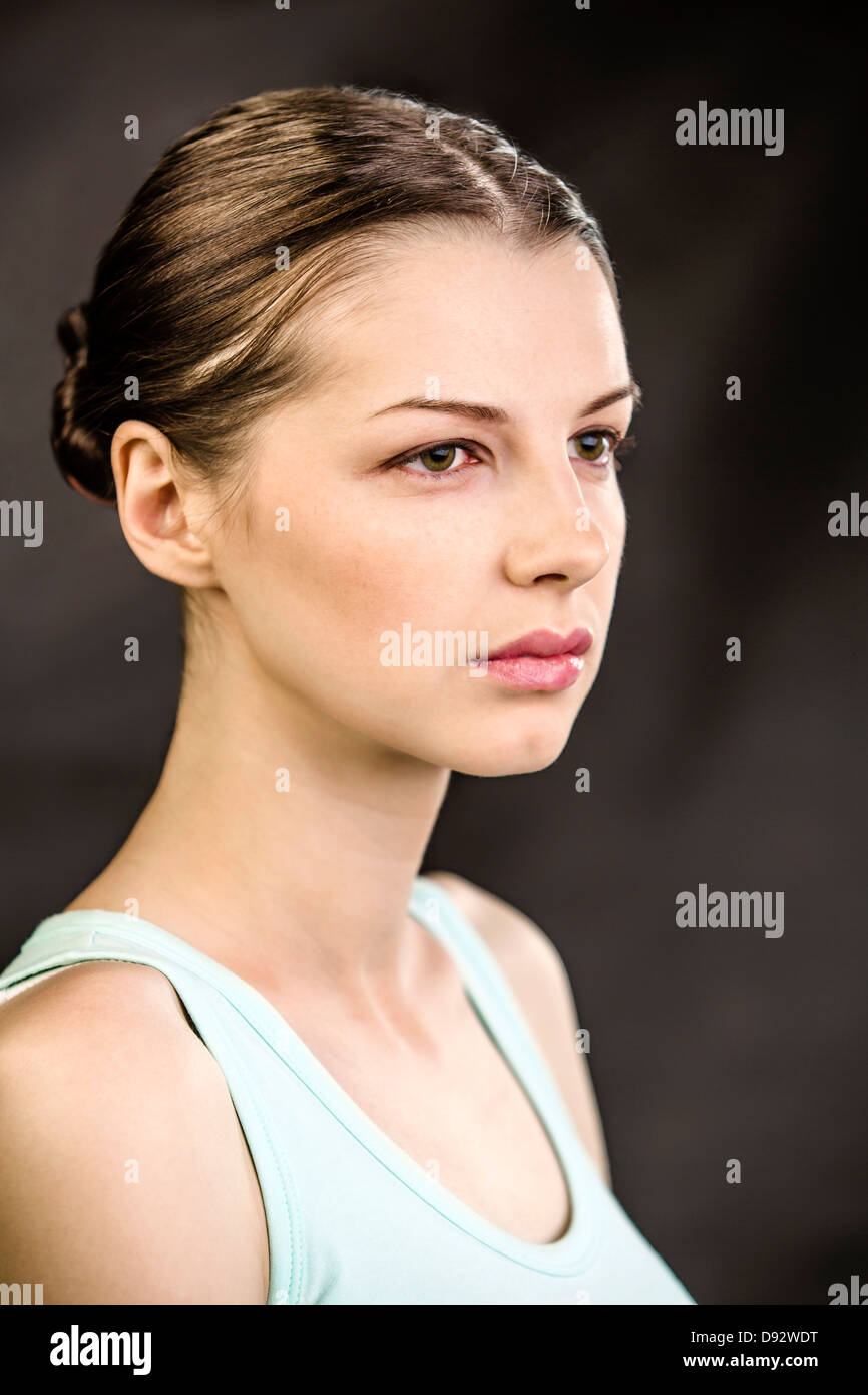 Side shot beautiful young woman hi-res stock photography and images - Alamy