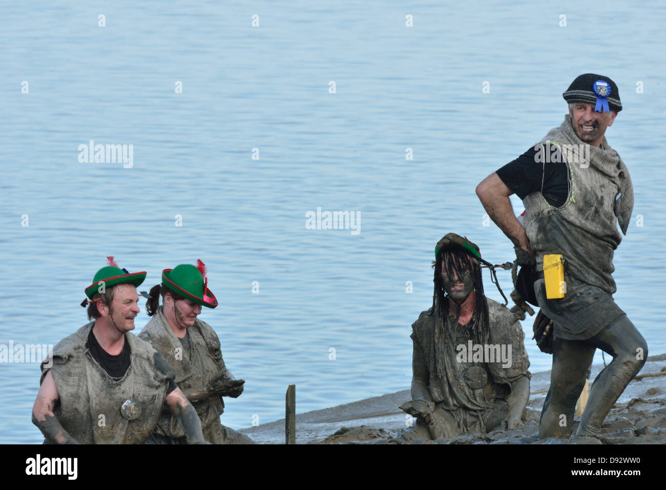 Men in mud hi-res stock photography and images - Alamy