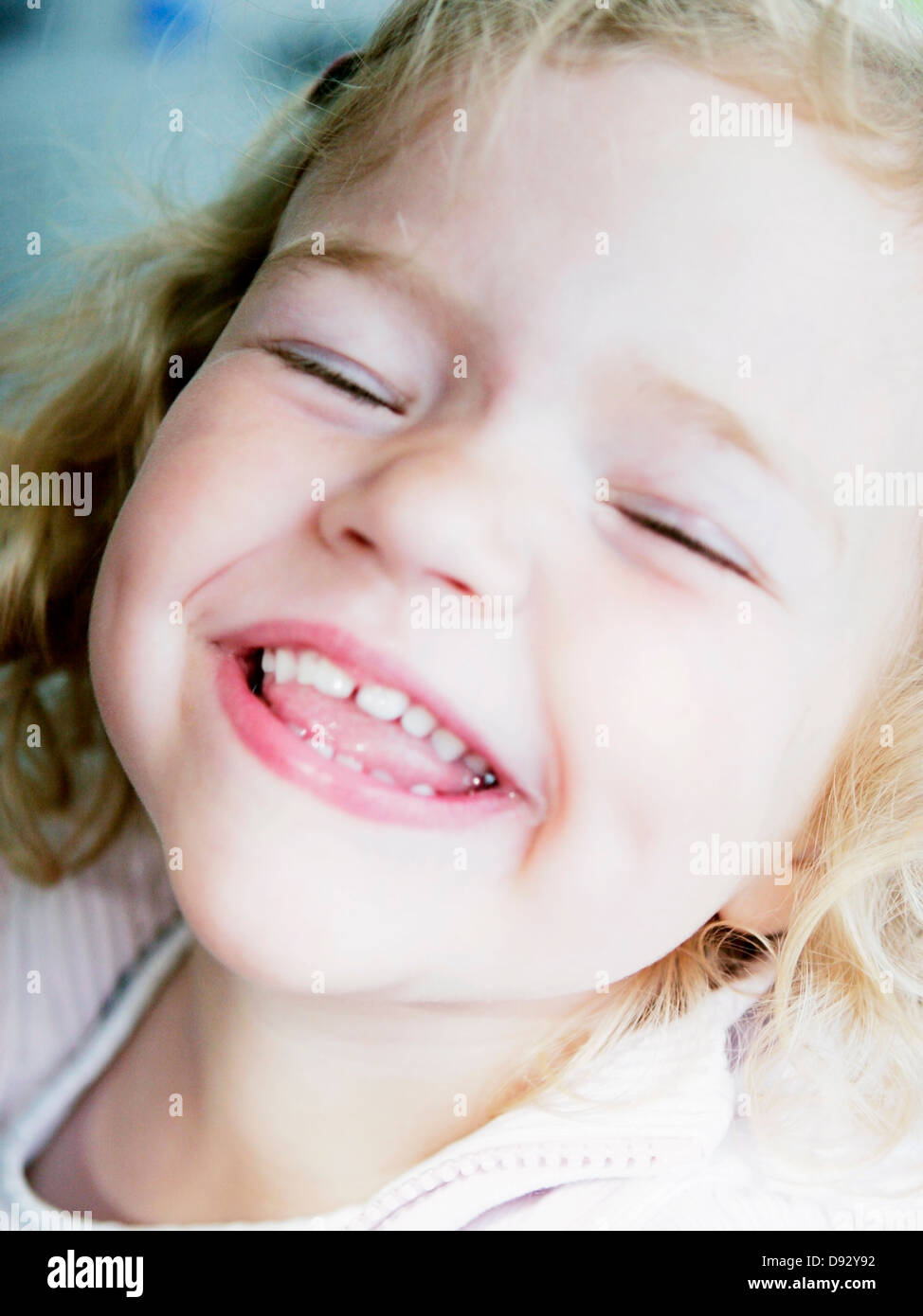 Laughing girl hi-res stock photography and images - Alamy