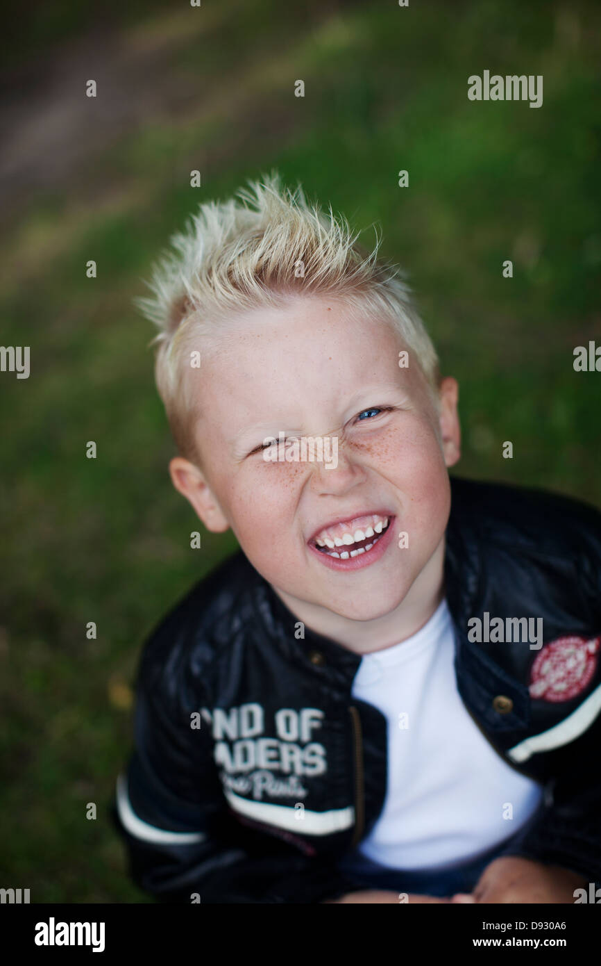 Portrait of smiling boy Stock Photo - Alamy