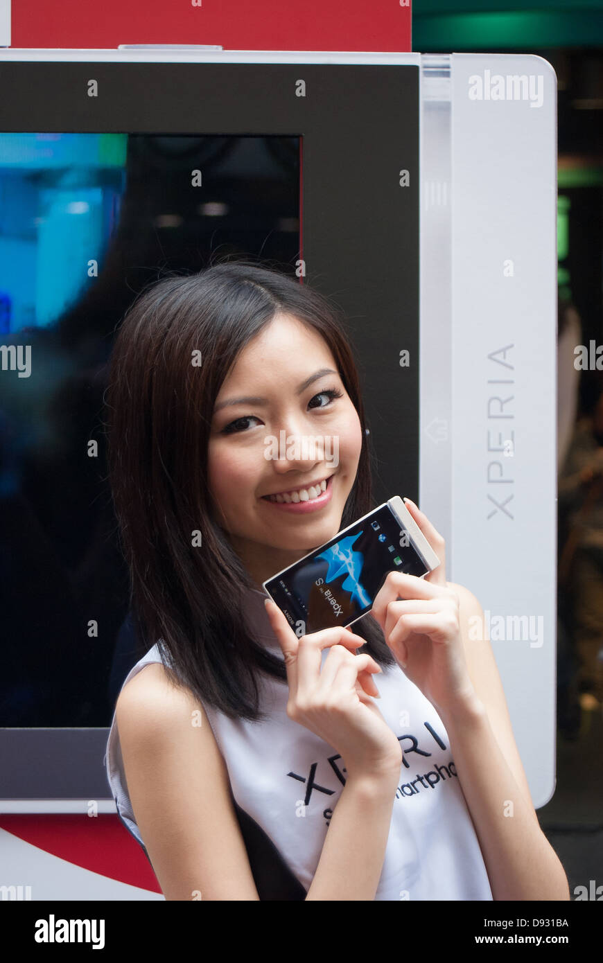 Model advertising phone Stock Photo - Alamy