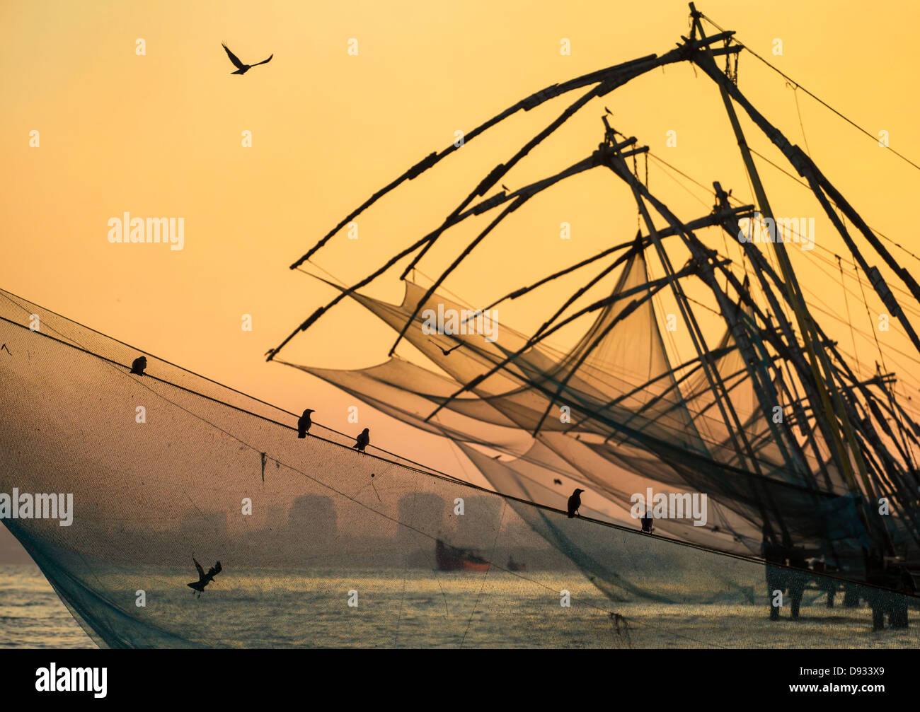 Chinese fishing net at sunrise in Cochin (Fort Kochi), Kerala, India ...