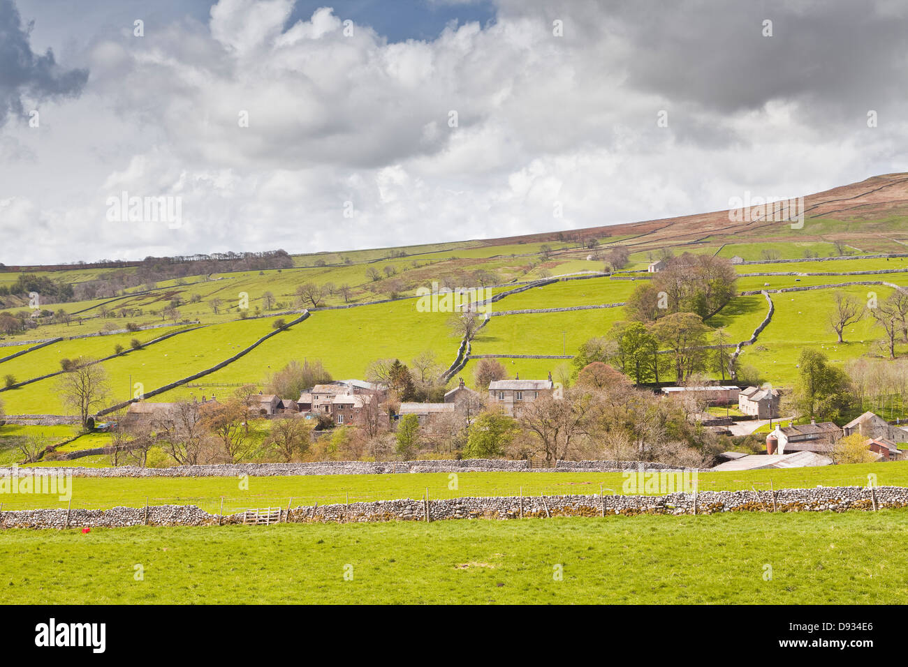 Malham village hi-res stock photography and images - Alamy