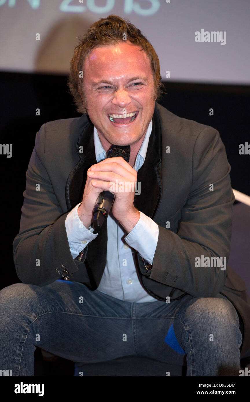 Interview with a vampire hi-res stock photography and images - Alamy