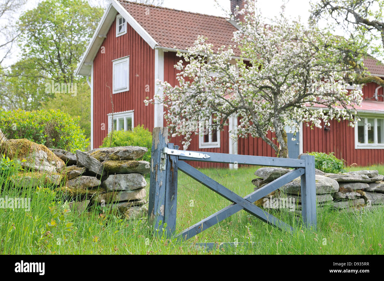 Front gate house hi-res stock photography and images - Alamy