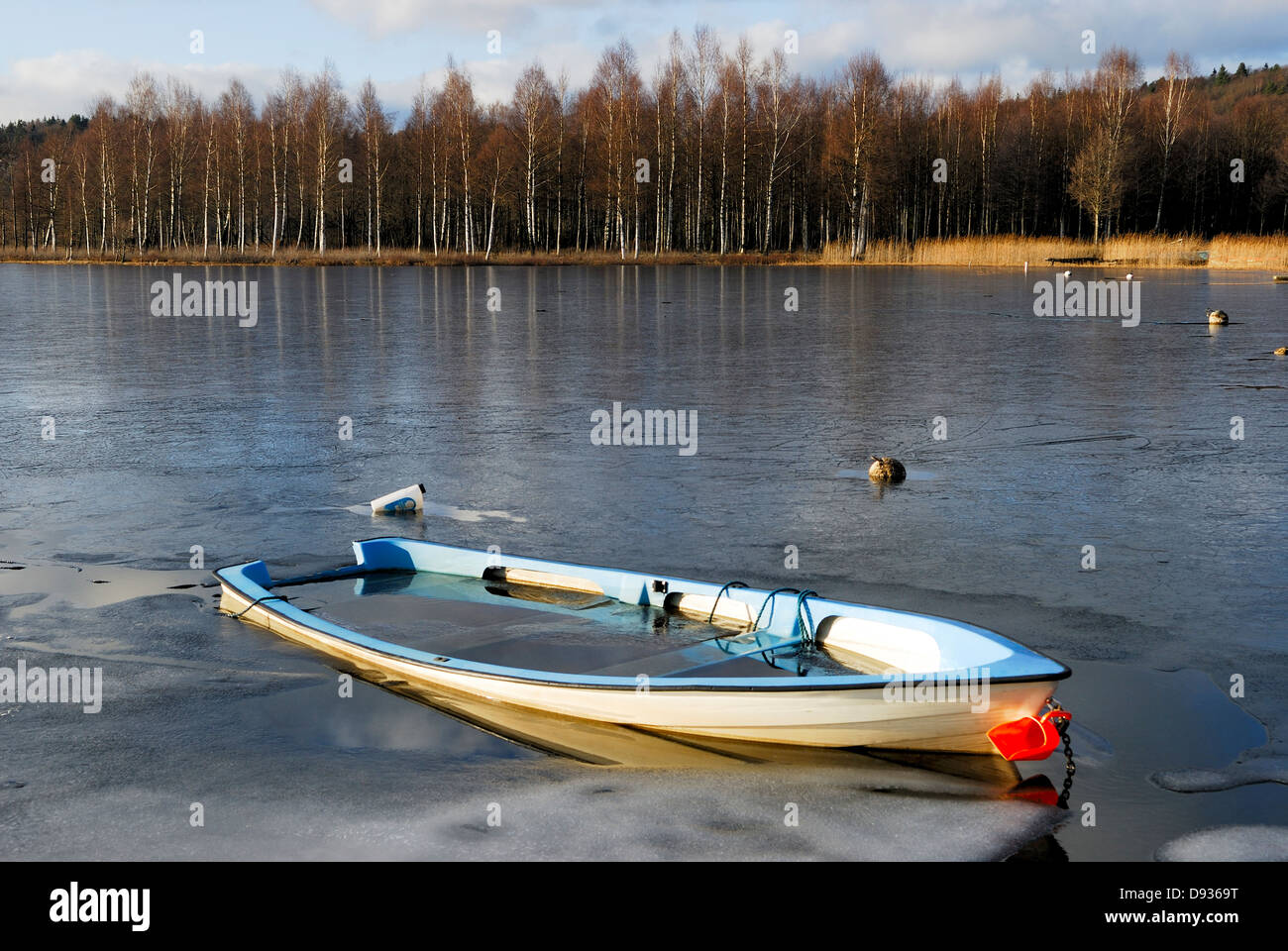 Spring day on lake hi-res stock photography and images - Alamy