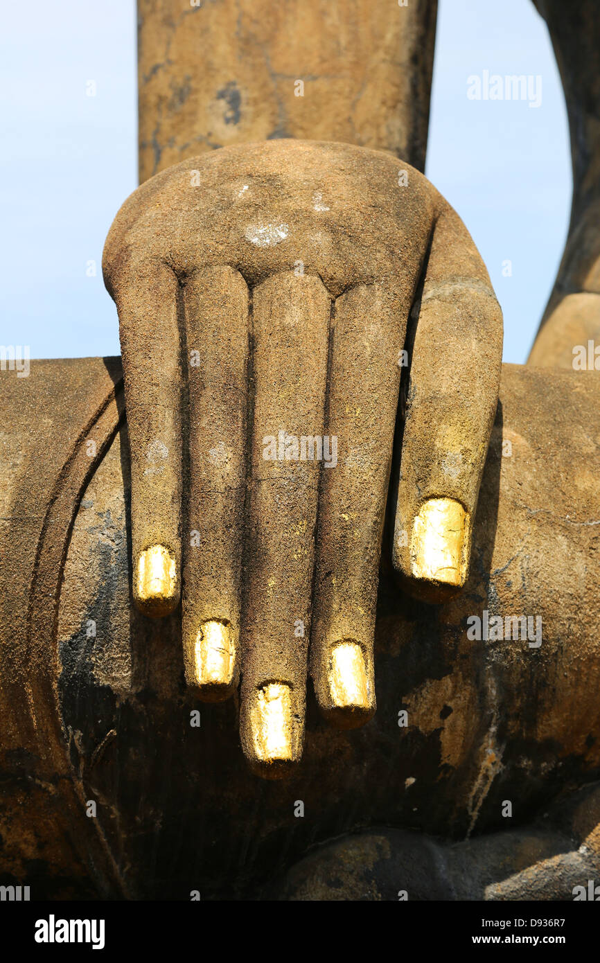Hand on temples hi-res stock photography and images - Alamy