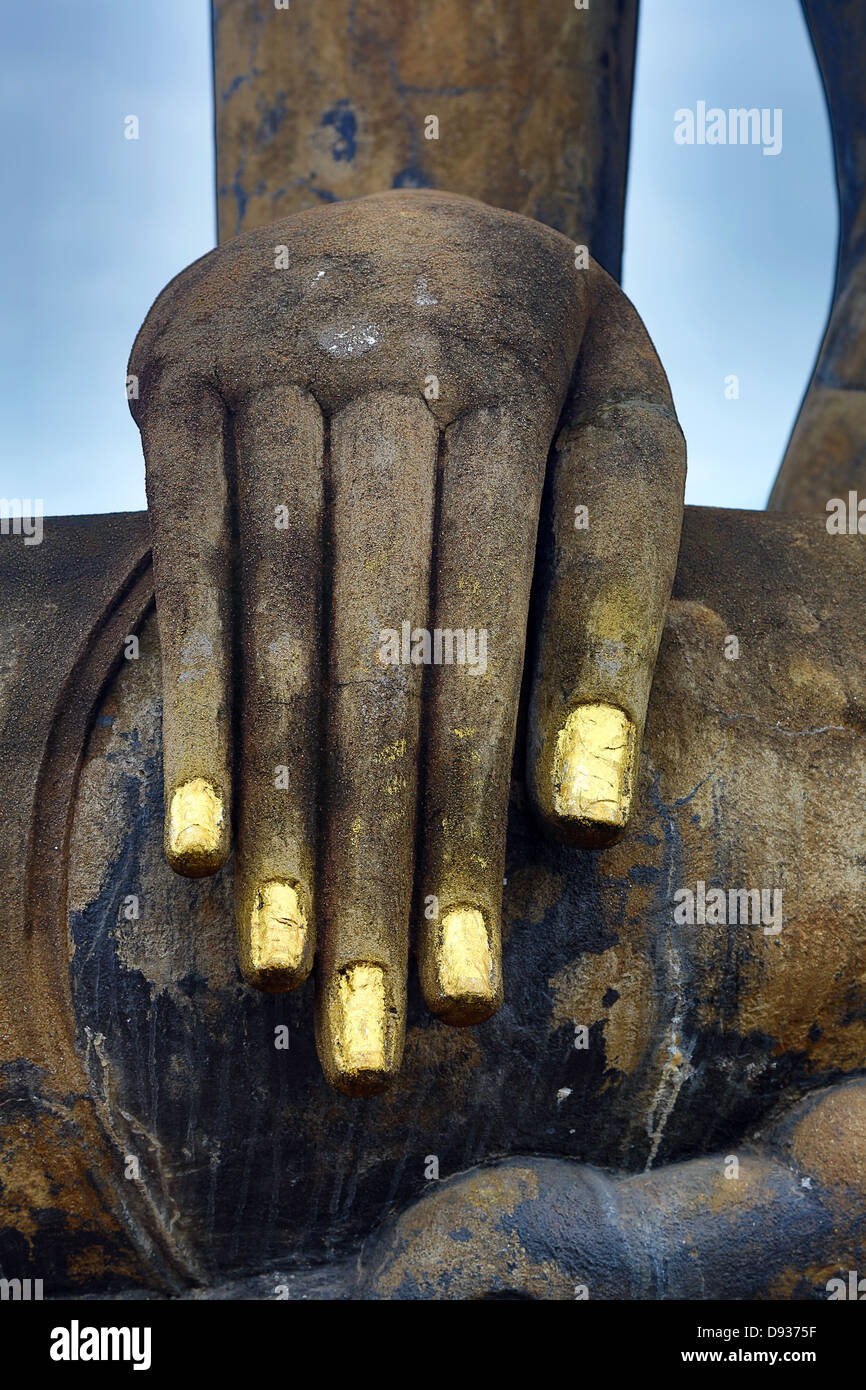 Hand on temples hi-res stock photography and images - Alamy