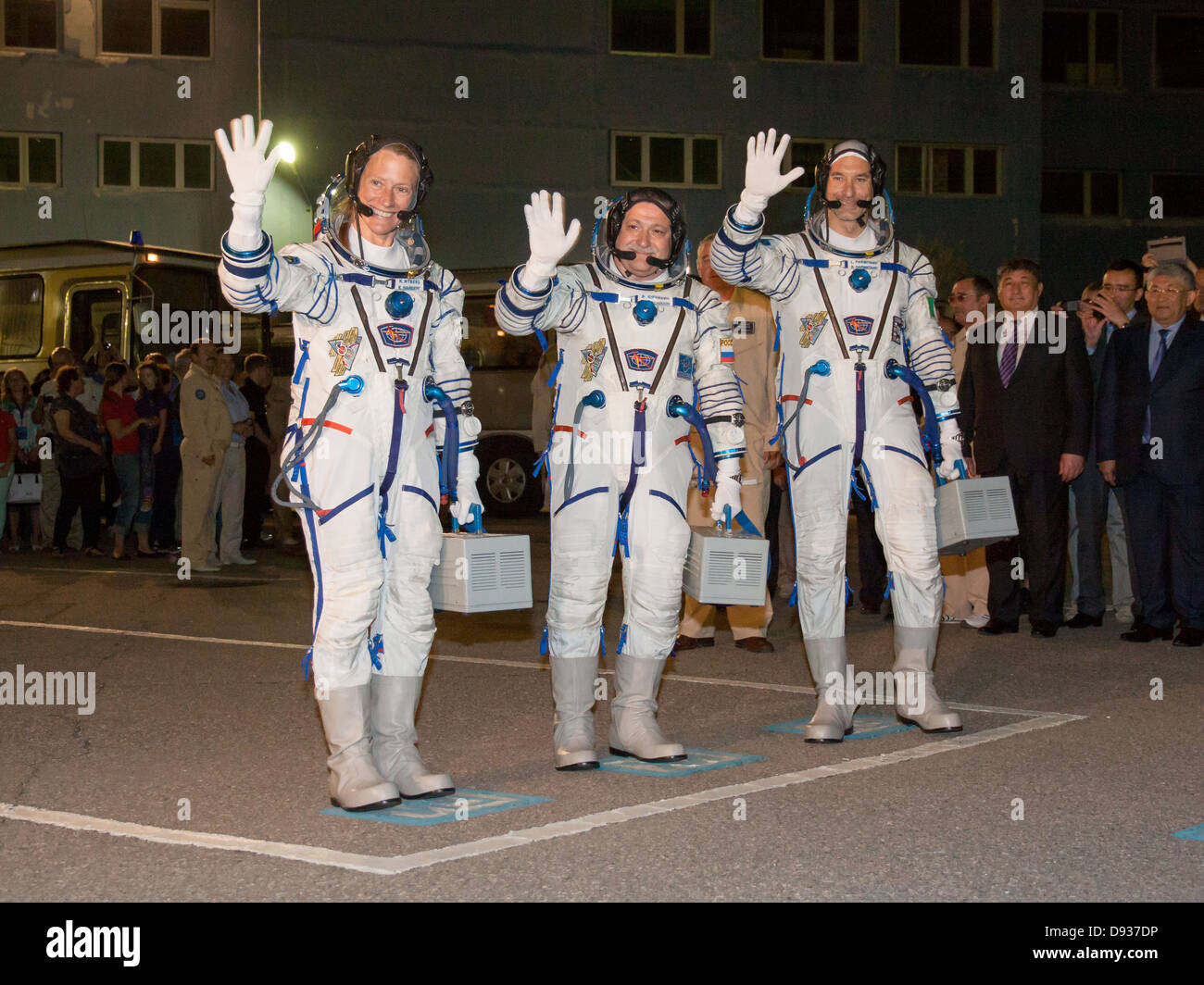 Expedition five flight engineer hi-res stock photography and images - Alamy