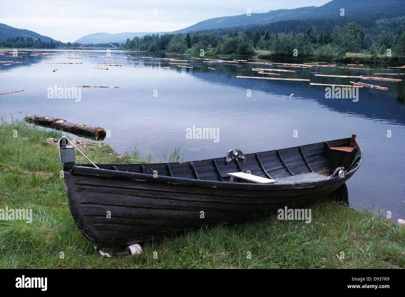Log driving hi-res stock photography and images - Alamy