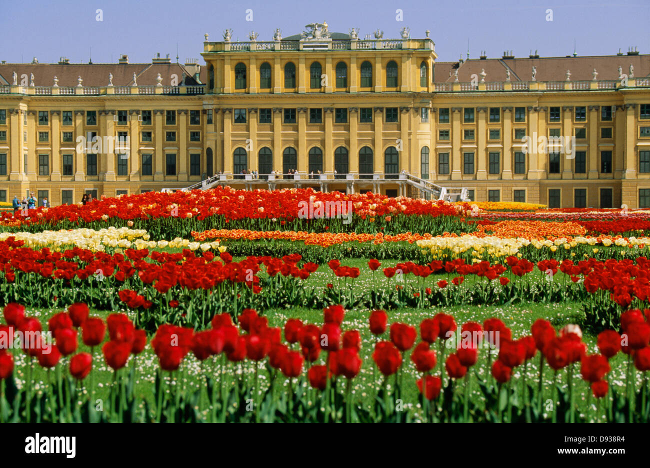 Front view facade palace hi-res stock photography and images - Alamy
