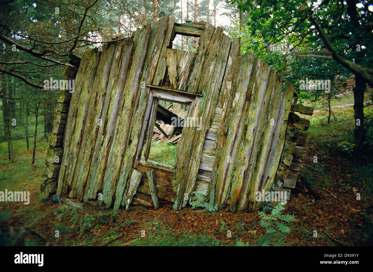 House In Disrepair High Resolution Stock Photography and Images - Alamy