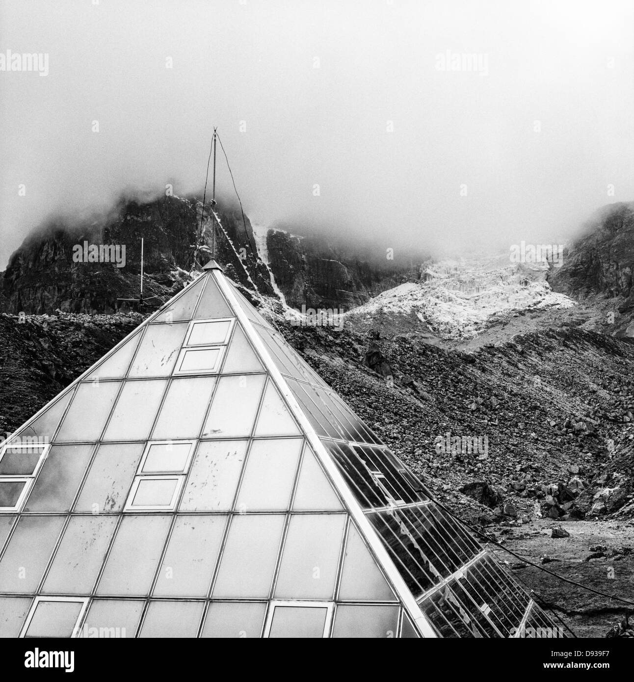 A view of the Italian Pyramid, or the Ev-K2-CNR High Altitude Research ...