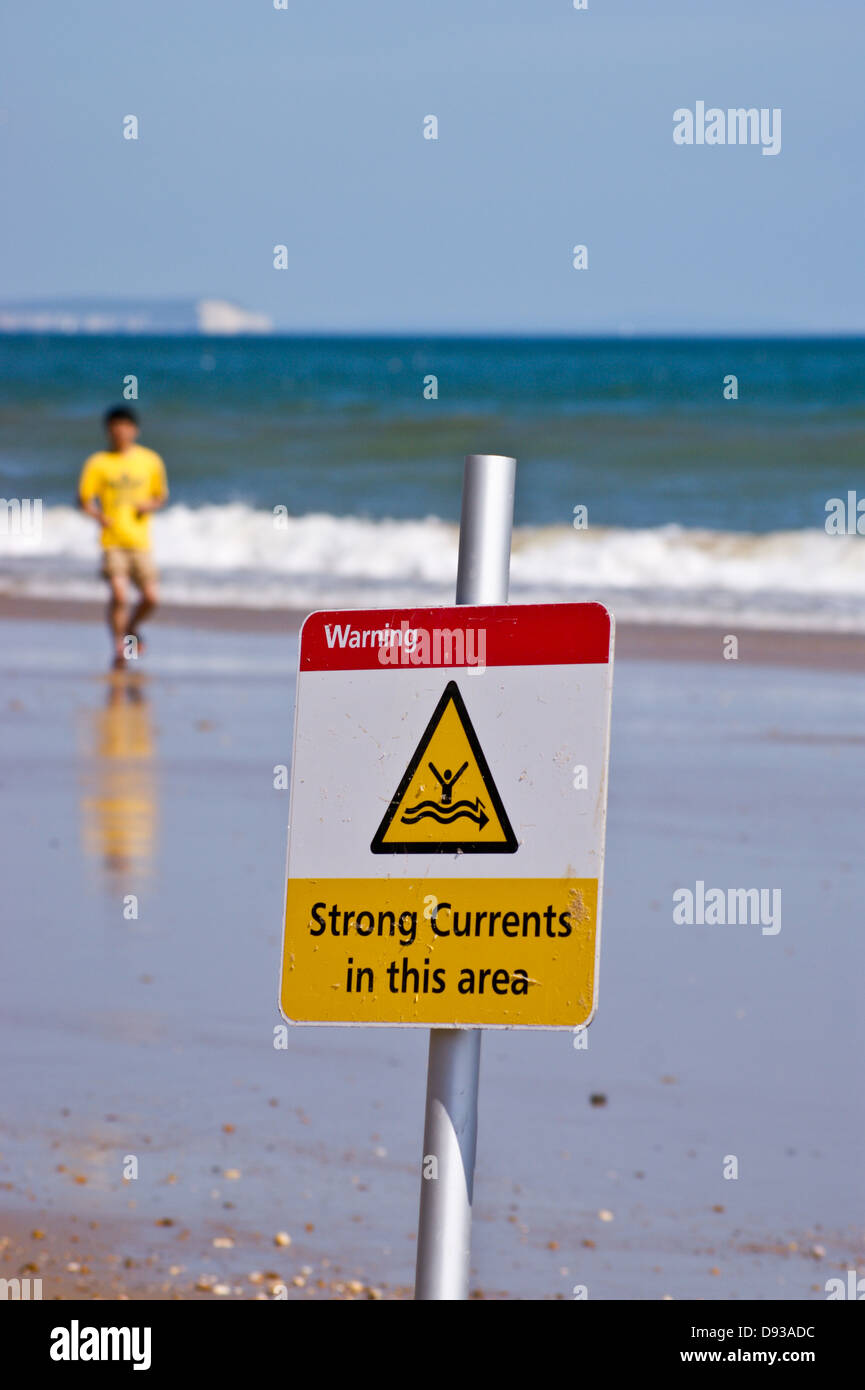 Strong rip currents hi-res stock photography and images - Alamy